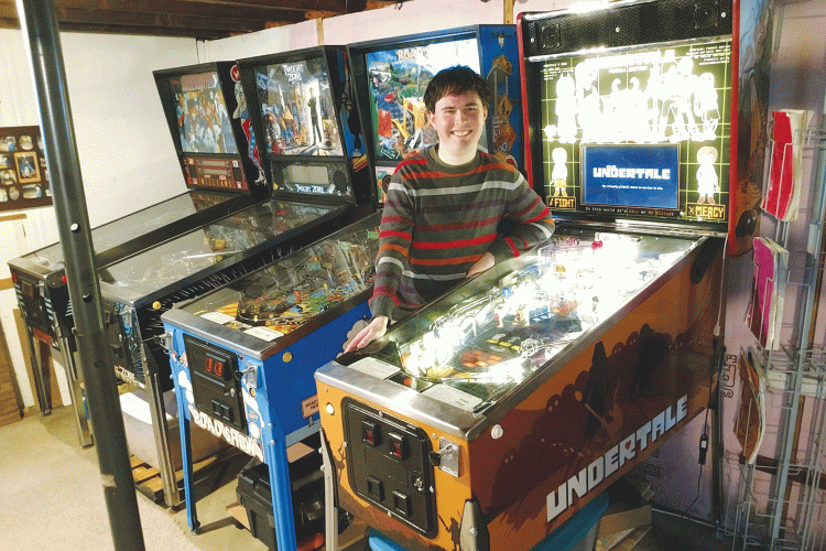 Man builds pinball machine | News, Sports, Jobs - Daily Press
